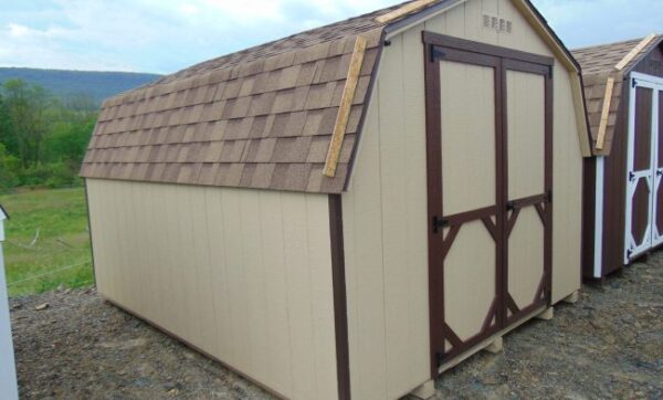 The Mini Barn: Compact and Functional Storage Solution